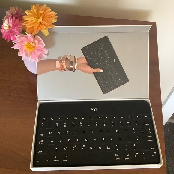 Logitech | Computers, Laptops & Parts | Logitech Keystogo Ultra Slim ...